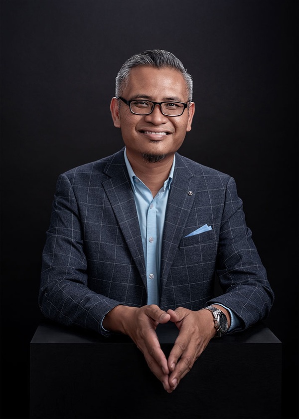 Professional Headshots & Business Portrait | Malaysia Headshot ...