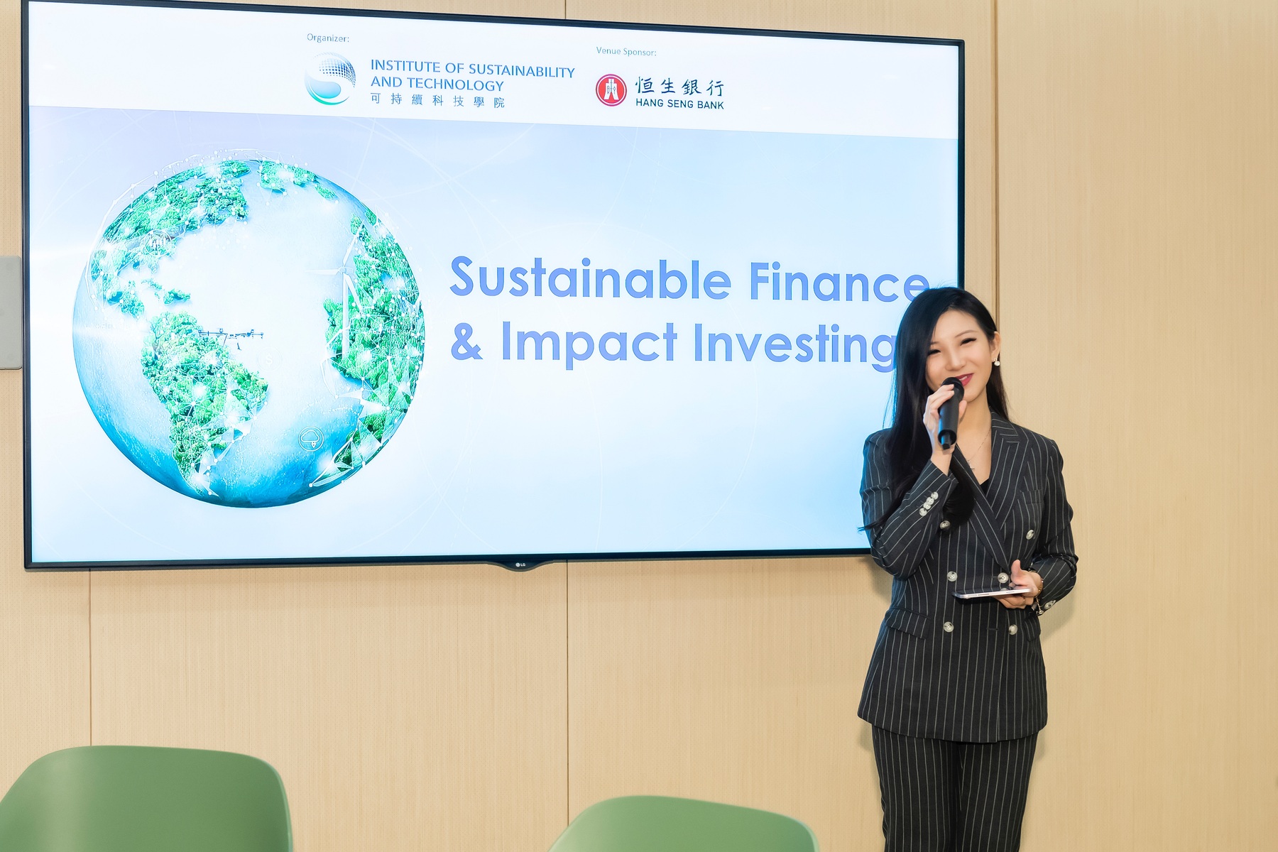 Angela Wong Cheng 鄭黄映穎